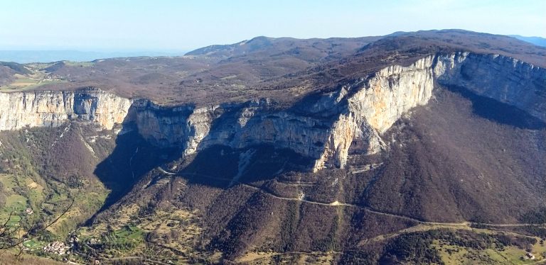 Climbing in Presles - Digital topo for easy multi-pitch routes - Omegaroc